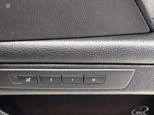 Grey BMW 535 2014 in Vilnius, with an engine capacity of 2.99 L and mileage of 290 thousand km for 7900 €, photo 11 on AUTOMOTO.COM.LV