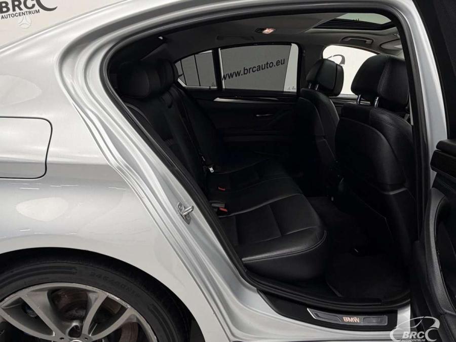 Grey BMW 535 2014 in Vilnius, with an engine capacity of 2.99 L and mileage of 290 thousand km for 7900 €, photo 14 on AUTOMOTO.COM.LV