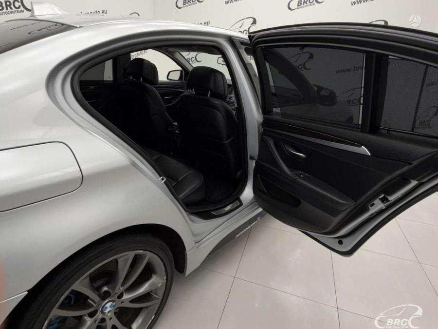 Grey BMW 535 2014 in Vilnius, with an engine capacity of 2.99 L and mileage of 290 thousand km for 7900 €, photo 17 on AUTOMOTO.COM.LV
