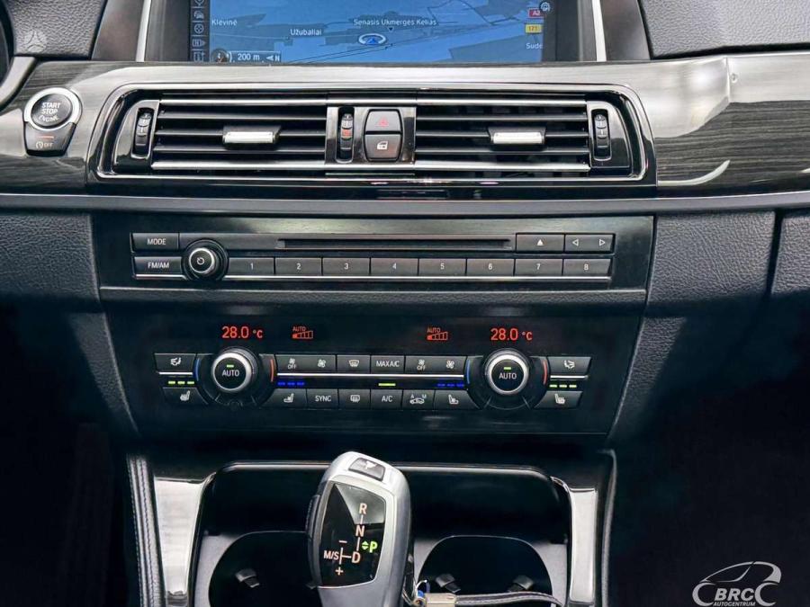 Grey BMW 535 2014 in Vilnius, with an engine capacity of 2.99 L and mileage of 290 thousand km for 7900 €, photo 22 on AUTOMOTO.COM.LV