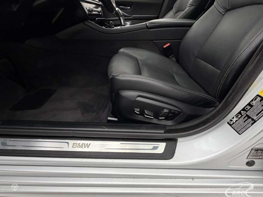 Grey BMW 535 2014 in Vilnius, with an engine capacity of 2.99 L and mileage of 290 thousand km for 7900 €, photo 28 on AUTOMOTO.COM.LV