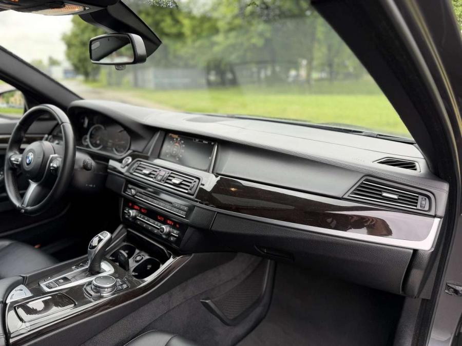 Grey BMW 535 2016 in Kaunas, with an engine capacity of 2.99 L and mileage of 117 thousand km for 13400 €, photo 13 on AUTOMOTO.COM.LV