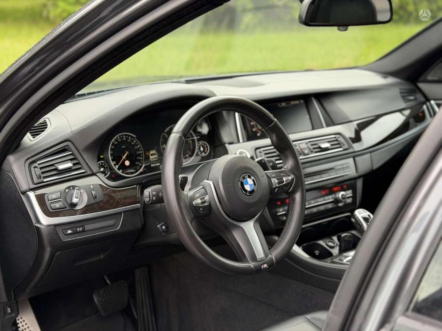 Grey BMW 535 2016 in Kaunas, with an engine capacity of 2.99 L and mileage of 117 thousand km for 13400 €, photo 14 on AUTOMOTO.COM.LV