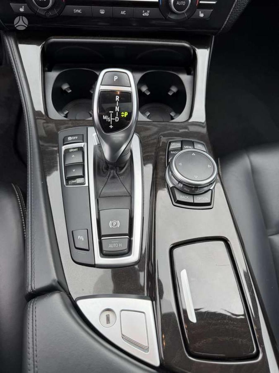 Grey BMW 535 2016 in Kaunas, with an engine capacity of 2.99 L and mileage of 117 thousand km for 13400 €, photo 17 on AUTOMOTO.COM.LV