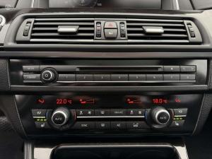 Grey BMW 535 2016 in Kaunas, with an engine capacity of 2.99 L and mileage of 117 thousand km for 13400 €, photo 18 on AUTOMOTO.COM.LV