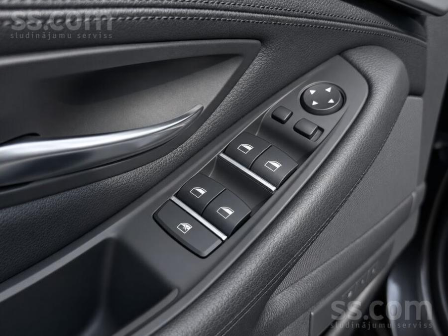 Grey BMW 535 2016 in Riga, with an engine capacity of 3.00 L and mileage of 188 thousand km for 12900 €, photo 11 on AUTOMOTO.COM.LV