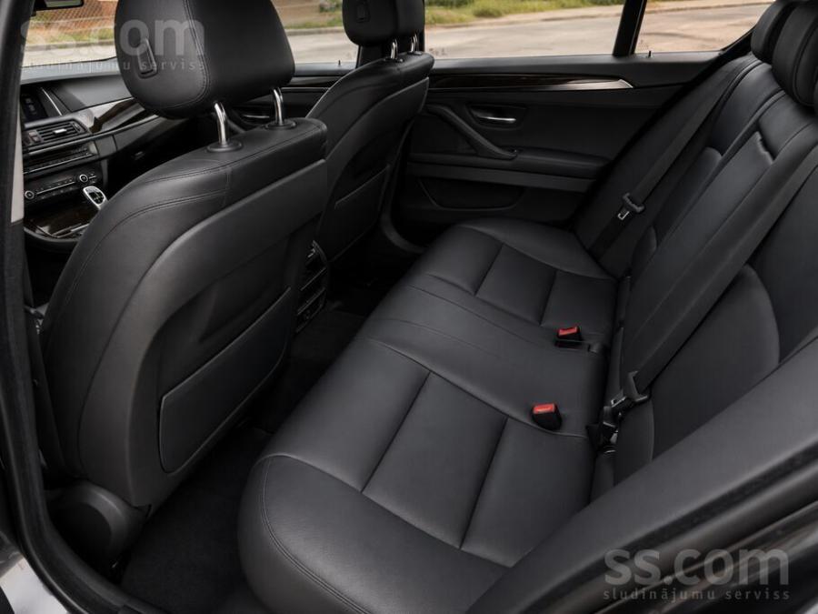 Grey BMW 535 2016 in Riga, with an engine capacity of 3.00 L and mileage of 188 thousand km for 12900 €, photo 16 on AUTOMOTO.COM.LV