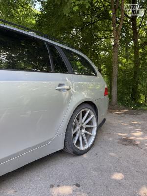 Grey BMW 535 2005 in Vilnius, with an engine capacity of 3.00 L and mileage of 435 thousand km for 3600 €, photo 6 on AUTOMOTO.COM.LV