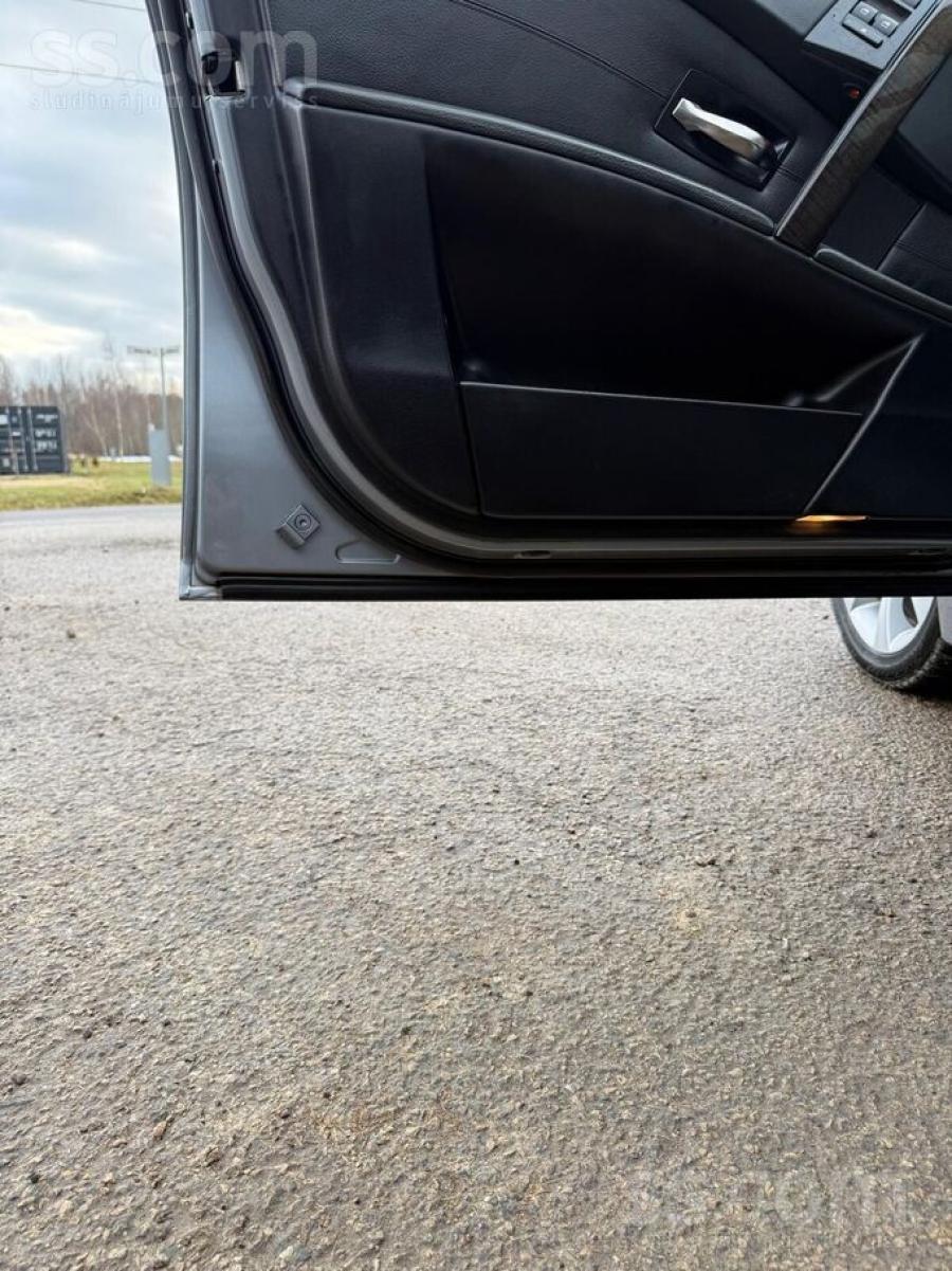 Pelēks BMW 535 2005 Rīga, ar dzinēja tilpumu 3.00 L un nobraukumu 401 tūkst. km par 3900 €, foto 19 vietnē AUTOMOTO.COM.LV
