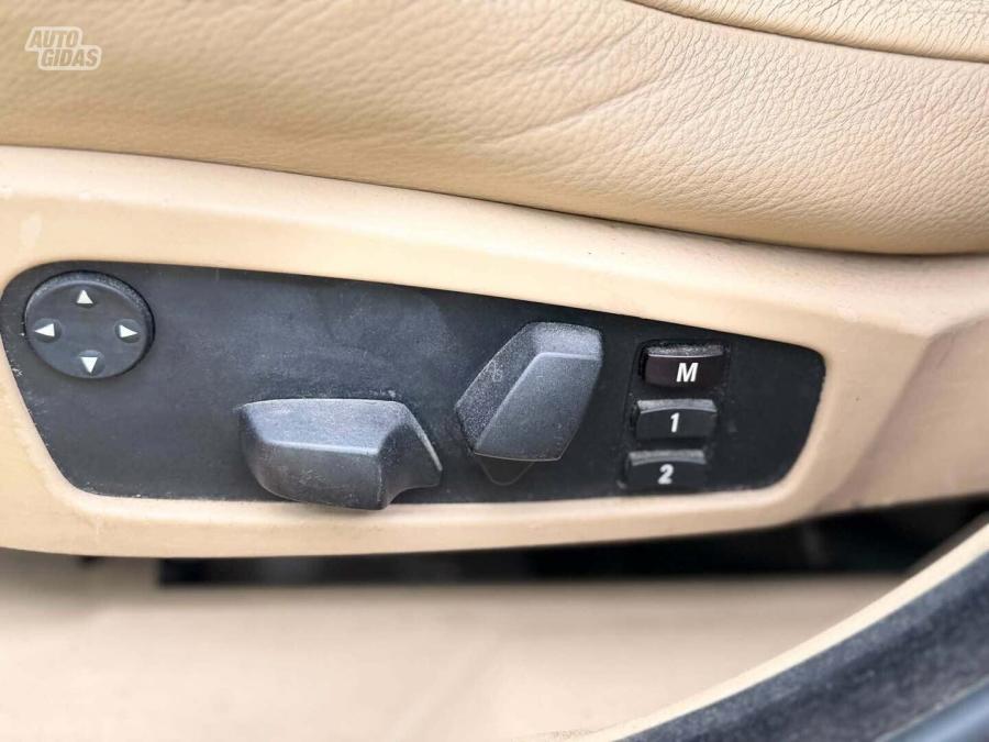 Grey BMW 535 2005 in Kaunas, with an engine capacity of 3.00 L and mileage of 318 thousand km for 3150 €, photo 14 on AUTOMOTO.COM.LV