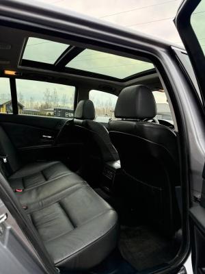 Grey BMW 535 2005 in Riga, with an engine capacity of 3.00 L and mileage of 401 thousand km for 4300 €, photo 14 on AUTOMOTO.COM.LV