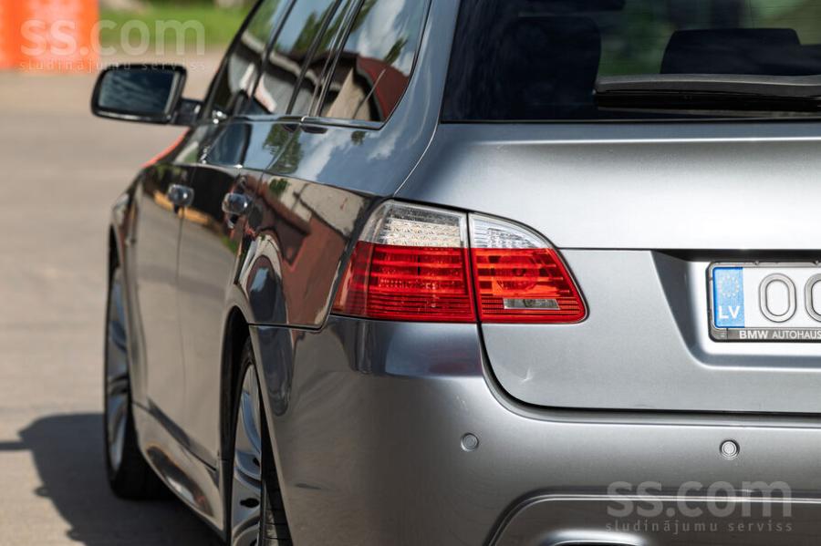 Grey BMW 535 2007 in Saldus, with an engine capacity of 3.00 L and mileage of 378 thousand km for 7100 €, photo 16 on AUTOMOTO.COM.LV