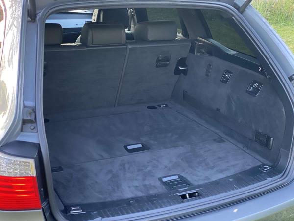 Grey BMW 535 2007 in Vilkaviskis, with an engine capacity of 0.00 L and mileage of 339 thousand km for 5600 €, photo 9 on AUTOMOTO.COM.LV