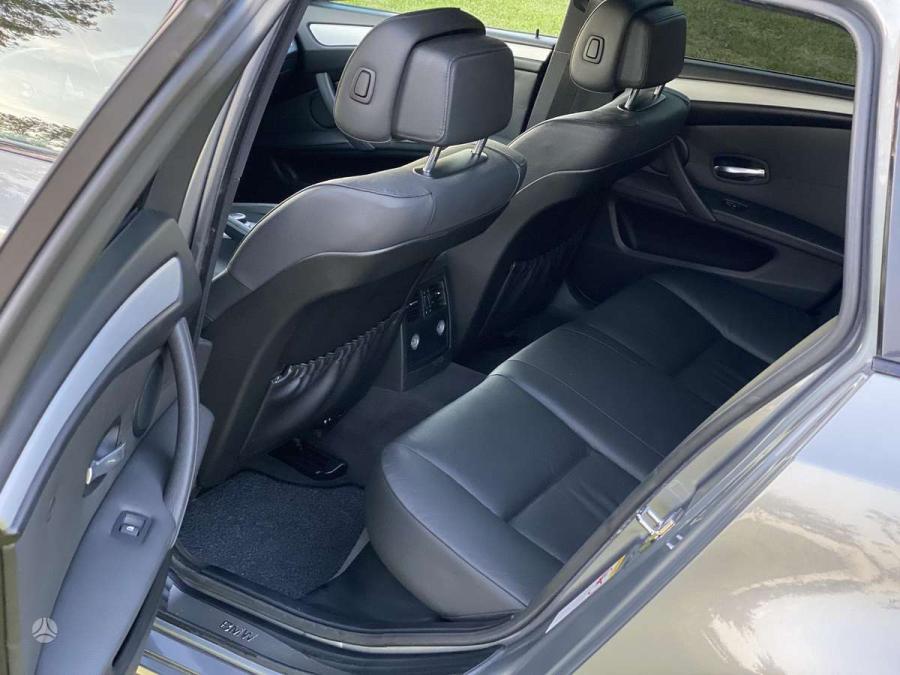 Grey BMW 535 2007 in Vilkaviskis, with an engine capacity of 0.00 L and mileage of 339 thousand km for 5600 €, photo 15 on AUTOMOTO.COM.LV
