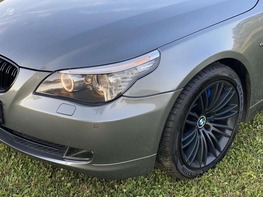 Grey BMW 535 2007 in Vilkaviskis, with an engine capacity of 0.00 L and mileage of 339 thousand km for 5600 €, photo 17 on AUTOMOTO.COM.LV