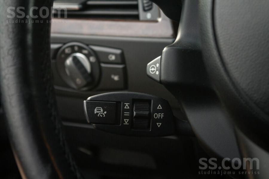 Pelēks BMW 535 2007 Jelgava, ar dzinēja tilpumu 3.00 L un nobraukumu 309 tūkst. km par 7900 €, foto 12 vietnē AUTOMOTO.COM.LV
