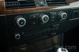 Pelēks BMW 535 2007 Jelgava, ar dzinēja tilpumu 3.00 L un nobraukumu 309 tūkst. km par 7900 €, foto 15 vietnē AUTOMOTO.COM.LV