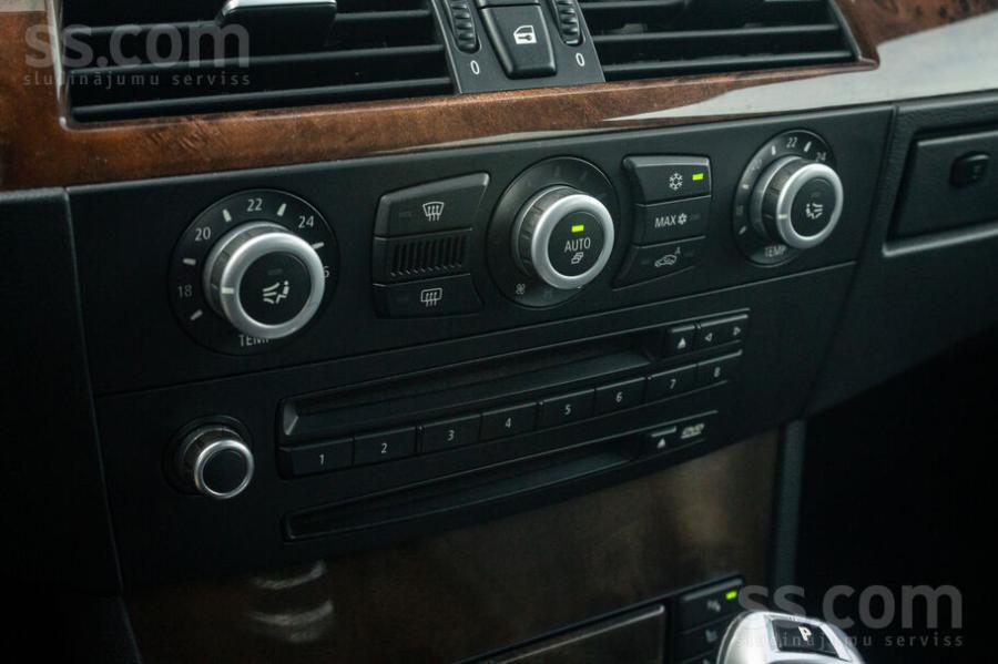 Pelēks BMW 535 2007 Jelgava, ar dzinēja tilpumu 3.00 L un nobraukumu 309 tūkst. km par 7900 €, foto 15 vietnē AUTOMOTO.COM.LV