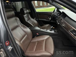 Серый БМВ 535 2007 в Елгава, объемом двигателя 3.00 л и пробегом 368 тыс. км за 7600 €, фото 9 на AUTOMOTO.COM.LV