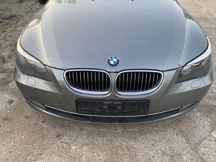 Grey BMW 535 2009 in Utena, with an engine capacity of 3.00 L and mileage of 300 thousand km for 3390 €, photo 4 on AUTOMOTO.COM.LV