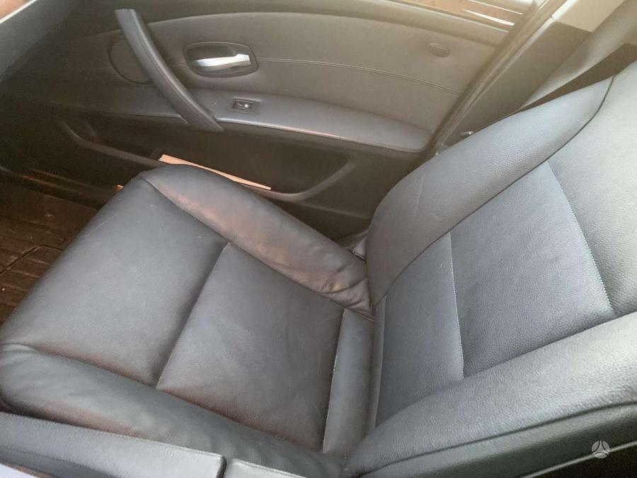 Grey BMW 535 2009 in Utena, with an engine capacity of 3.00 L and mileage of 300 thousand km for 3390 €, photo 19 on AUTOMOTO.COM.LV