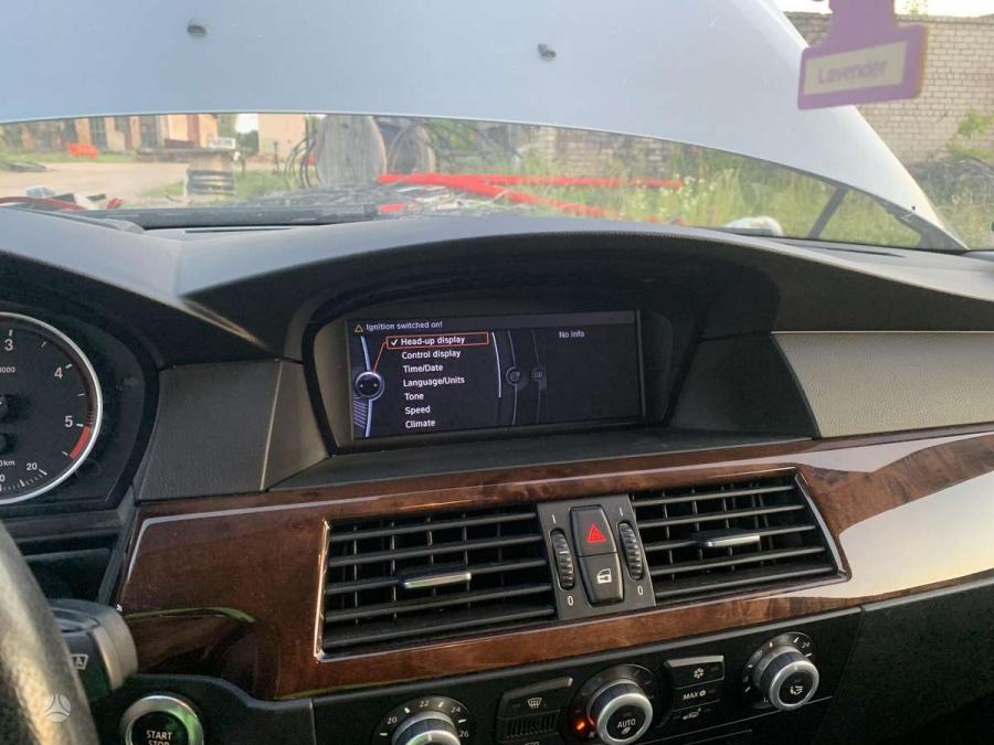 Grey BMW 535 2009 in Utena, with an engine capacity of 3.00 L and mileage of 300 thousand km for 3390 €, photo 21 on AUTOMOTO.COM.LV