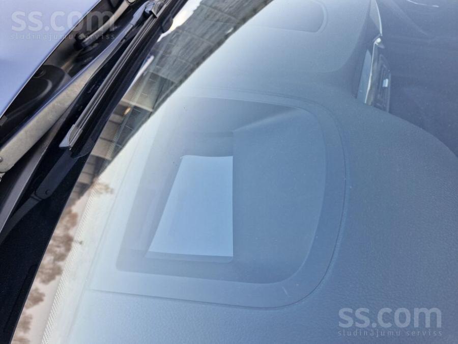Grey BMW 535 2011 in Bauska, with an engine capacity of 3.00 L and mileage of 317 thousand km for 14000 €, photo 16 on AUTOMOTO.COM.LV