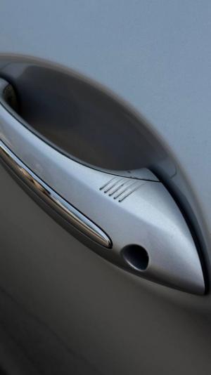 Grey BMW 535 2011 in Riga, with an engine capacity of 3.00 L and mileage of 266 thousand km for 11250 €, photo 8 on AUTOMOTO.COM.LV