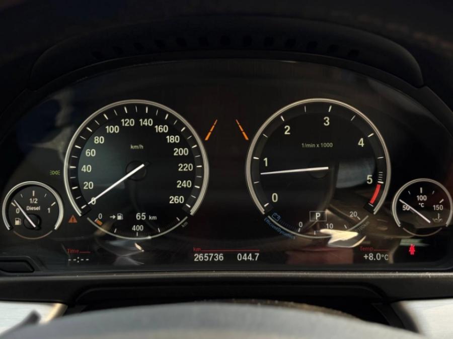 Grey BMW 535 2011 in Riga, with an engine capacity of 3.00 L and mileage of 266 thousand km for 11250 €, photo 22 on AUTOMOTO.COM.LV