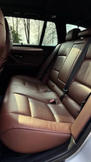 Grey BMW 535 2011 in Riga, with an engine capacity of 3.00 L and mileage of 266 thousand km for 11250 €, photo 25 on AUTOMOTO.COM.LV