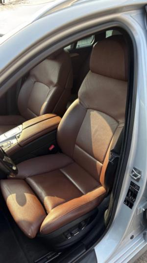 Grey BMW 535 2011 in Riga, with an engine capacity of 3.00 L and mileage of 266 thousand km for 11250 €, photo 27 on AUTOMOTO.COM.LV