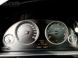 Grey BMW 535 2011 in Valmiera, with an engine capacity of 3.00 L and mileage of 204 thousand km for 11800 €, photo 8 on AUTOMOTO.COM.LV