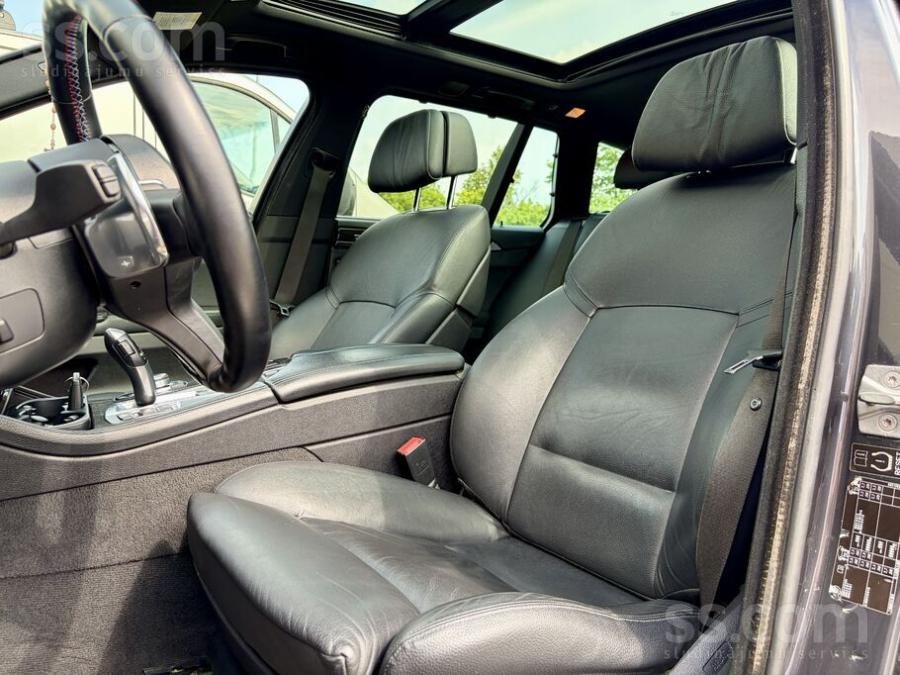 Grey BMW 535 2011 in Valmiera, with an engine capacity of 3.00 L and mileage of 204 thousand km for 11800 €, photo 17 on AUTOMOTO.COM.LV
