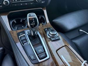 Pelēks BMW 535 2011 Marijampole, ar dzinēja tilpumu 2.99 L un nobraukumu 258 tūkst. km par 9500 €, foto 16 vietnē AUTOMOTO.COM.LV