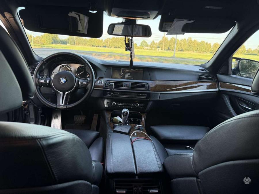 Pelēks BMW 535 2011 Marijampole, ar dzinēja tilpumu 2.99 L un nobraukumu 258 tūkst. km par 9500 €, foto 18 vietnē AUTOMOTO.COM.LV