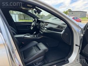 Pelēks BMW 535 2012 Valmiera, ar dzinēja tilpumu 3.50 L un nobraukumu 240 tūkst. km par 11490 €, foto 16 vietnē AUTOMOTO.COM.LV