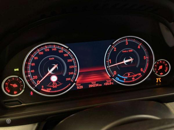 Pelēks BMW 535 2012 Marijampole, ar dzinēja tilpumu 2.99 L un nobraukumu 284 tūkst. km par 9999 €, foto 3 vietnē AUTOMOTO.COM.LV