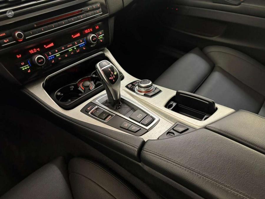 Pelēks BMW 535 2012 Marijampole, ar dzinēja tilpumu 2.99 L un nobraukumu 284 tūkst. km par 9999 €, foto 12 vietnē AUTOMOTO.COM.LV