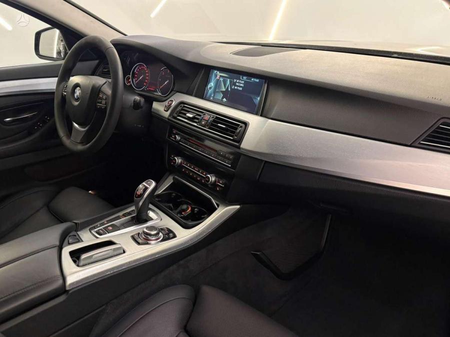 Pelēks BMW 535 2012 Marijampole, ar dzinēja tilpumu 2.99 L un nobraukumu 284 tūkst. km par 9999 €, foto 18 vietnē AUTOMOTO.COM.LV