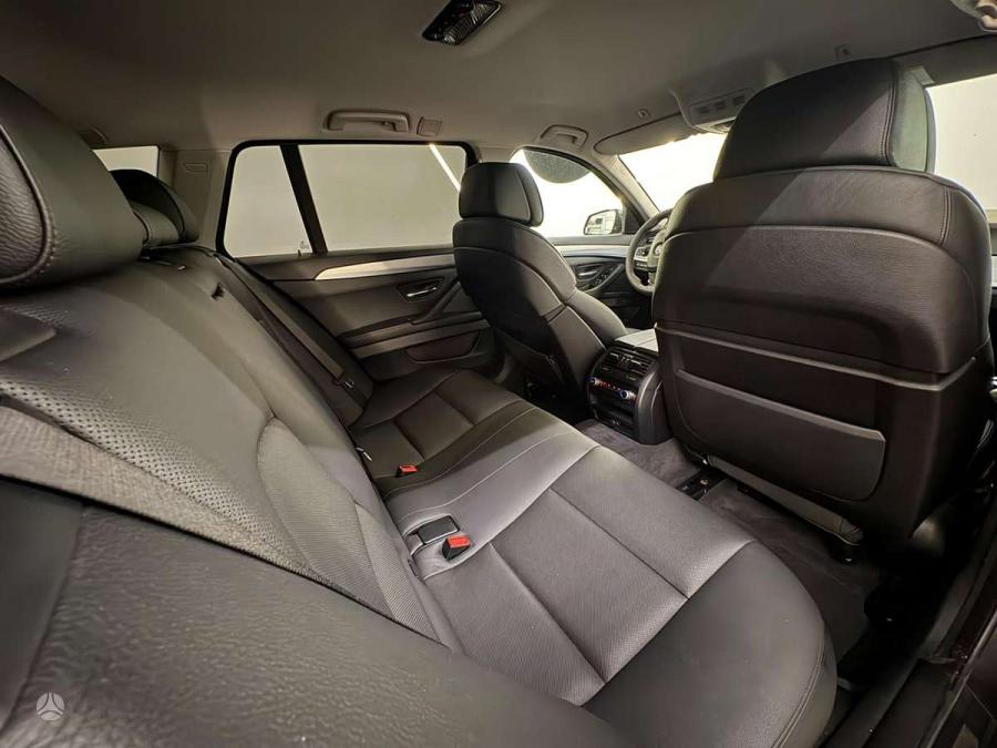 Pelēks BMW 535 2012 Marijampole, ar dzinēja tilpumu 2.99 L un nobraukumu 284 tūkst. km par 9999 €, foto 19 vietnē AUTOMOTO.COM.LV