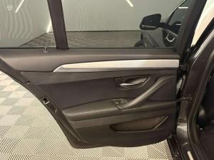 Pelēks BMW 535 2012 Marijampole, ar dzinēja tilpumu 2.99 L un nobraukumu 284 tūkst. km par 9999 €, foto 20 vietnē AUTOMOTO.COM.LV