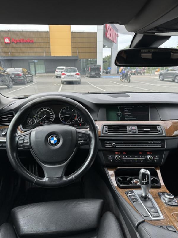 Grey BMW 535 2012 in Tallinn, with an engine capacity of 3.00 L and mileage of 267 thousand km for 11990 €, photo 9 on AUTOMOTO.COM.LV