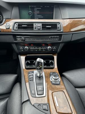 Grey BMW 535 2012 in Tallinn, with an engine capacity of 3.00 L and mileage of 267 thousand km for 11990 €, photo 11 on AUTOMOTO.COM.LV