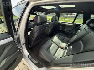 Grey BMW 535 2012 in Riga, with an engine capacity of 3.00 L and mileage of 345 thousand km for 10500 €, photo 6 on AUTOMOTO.COM.LV