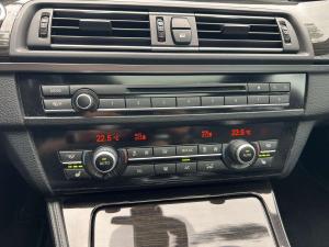 Grey BMW 535 2013 in Kaunas, with an engine capacity of 2.99 L and mileage of 283 thousand km for 8400 €, photo 20 on AUTOMOTO.COM.LV
