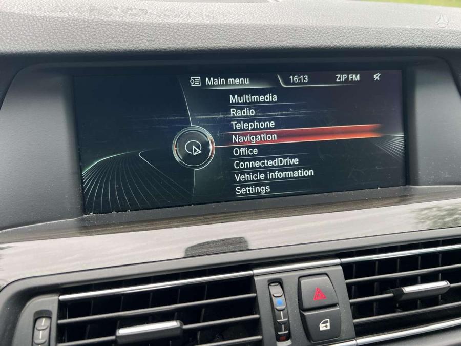 Grey BMW 535 2013 in Kaunas, with an engine capacity of 2.99 L and mileage of 283 thousand km for 8400 €, photo 22 on AUTOMOTO.COM.LV