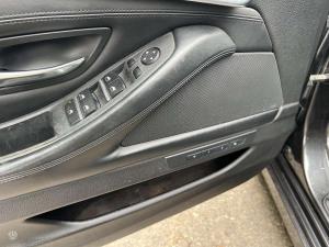 Grey BMW 535 2013 in Kaunas, with an engine capacity of 2.99 L and mileage of 283 thousand km for 8400 €, photo 41 on AUTOMOTO.COM.LV