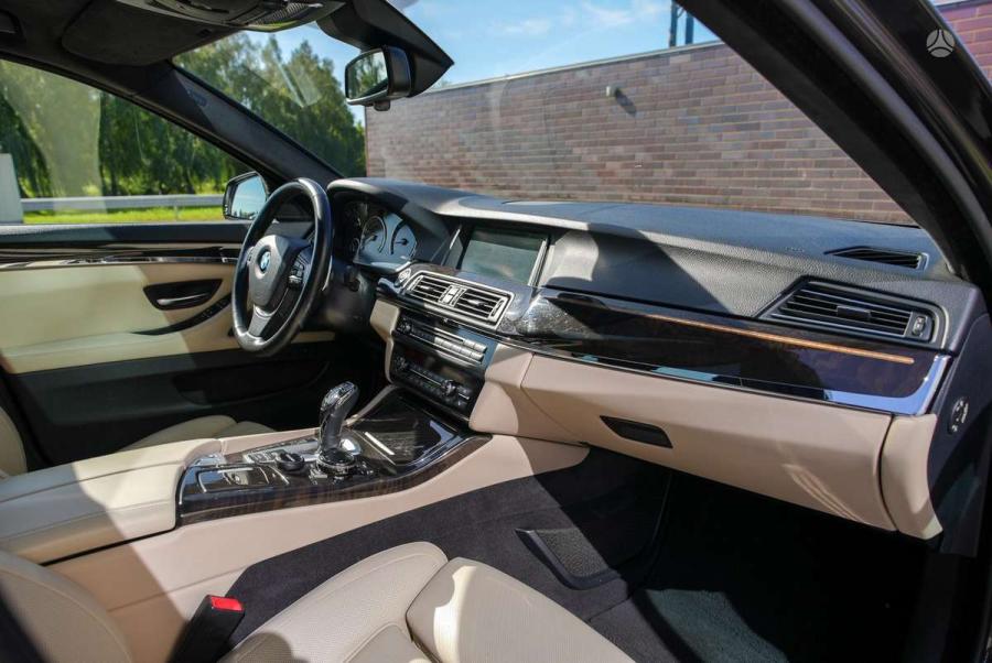Pelēks BMW 535 2013 Marijampole, ar dzinēja tilpumu 2.99 L un nobraukumu 282 tūkst. km par 12750 €, foto 41 vietnē AUTOMOTO.COM.LV