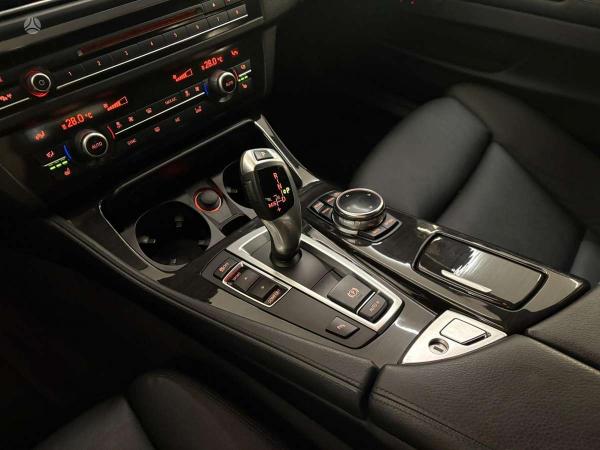 Grey BMW 535 2013 in Marijampole, with an engine capacity of 2.99 L and mileage of 232 thousand km for 10750 €, photo 4 on AUTOMOTO.COM.LV