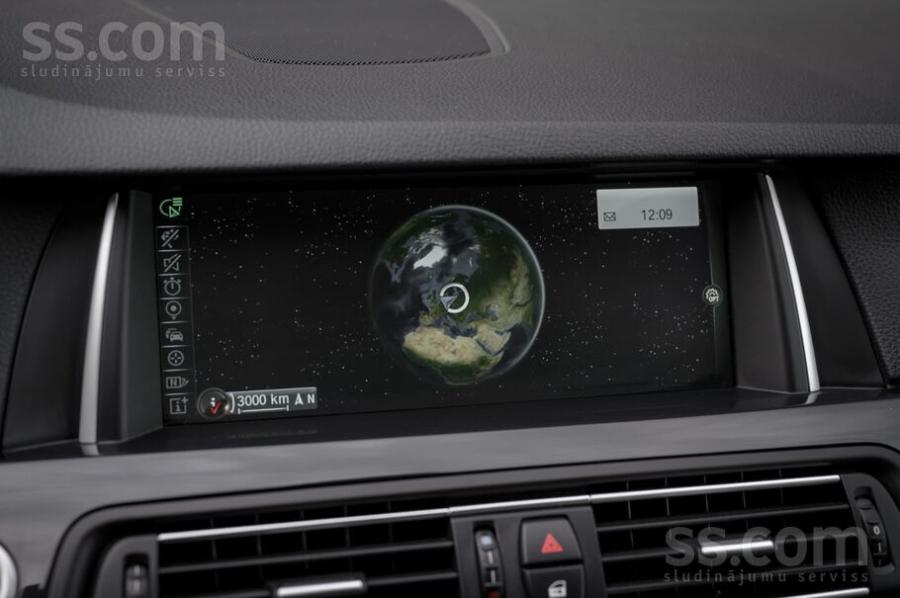 Grey BMW 535 2014 in Talsi, with an engine capacity of 3.00 L and mileage of 202 thousand km for 13950 €, photo 26 on AUTOMOTO.COM.LV